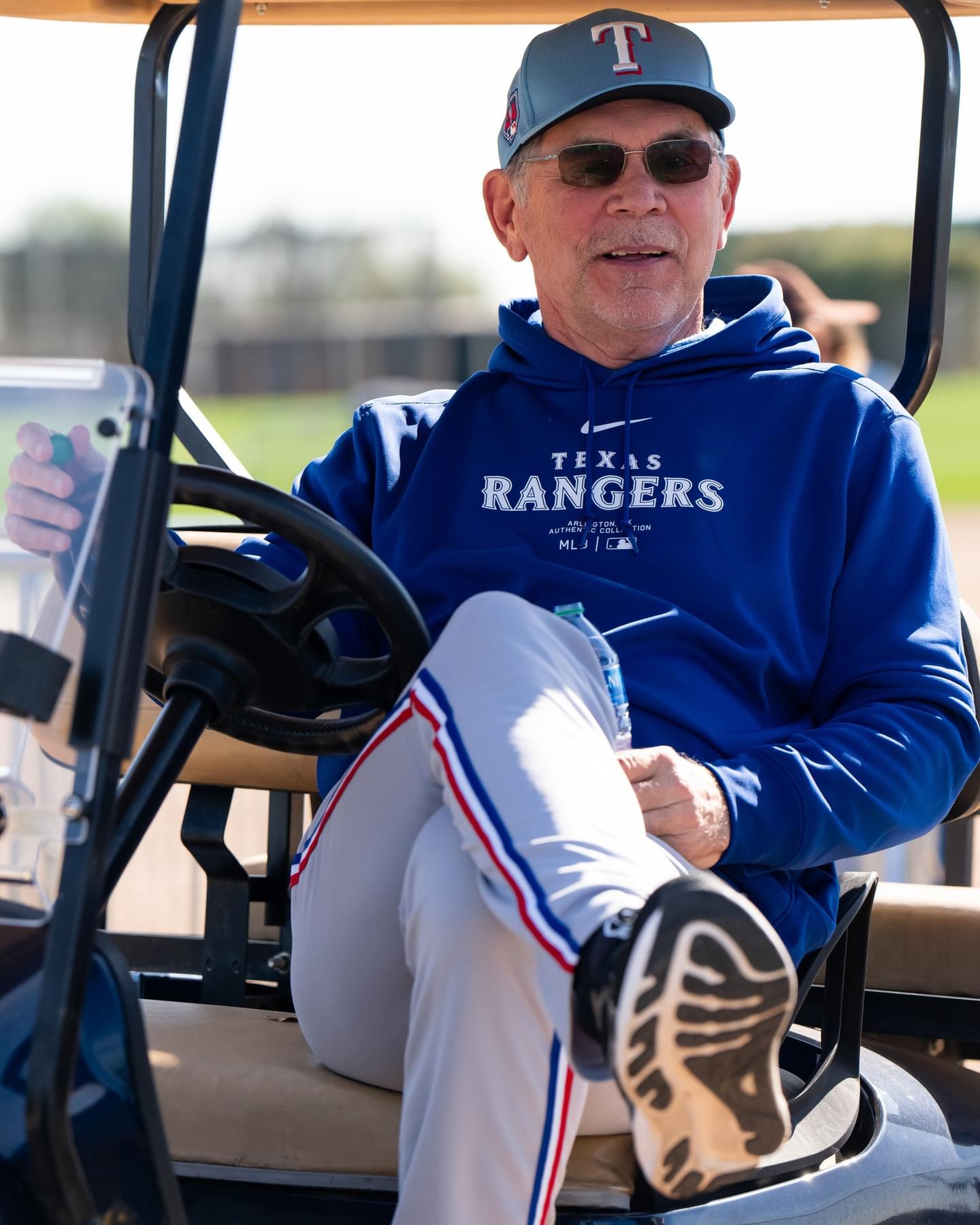 Hello there Skipper! – Inside The Diamonds